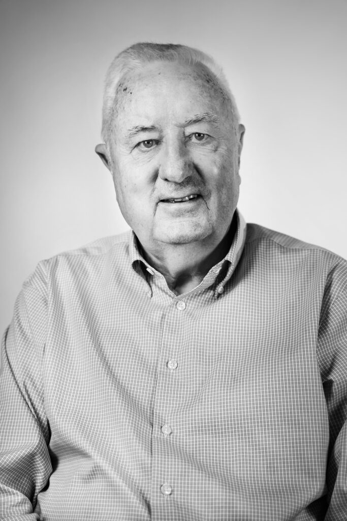 Board & Management - Surface Transforms